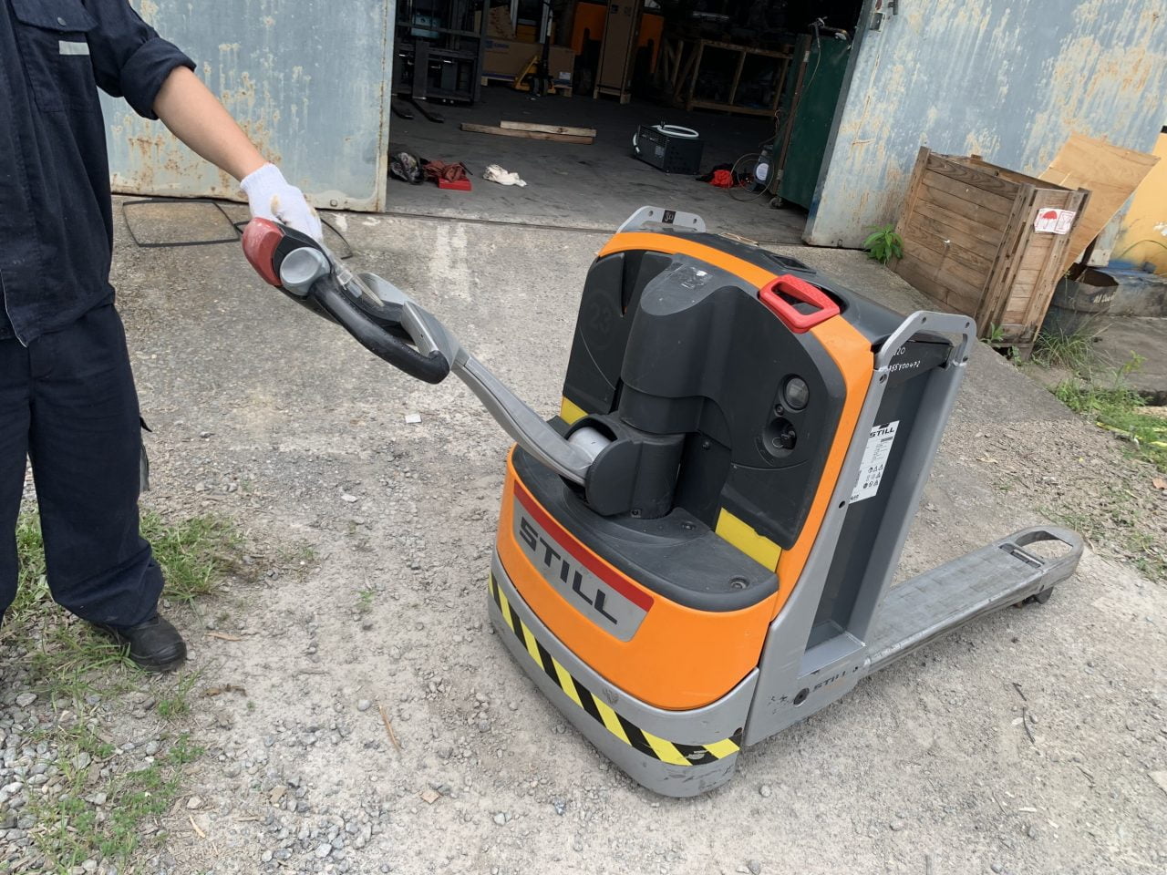 Xe nâng tay điện STILL EXU 20 W42355Y00472 Thanh Lý