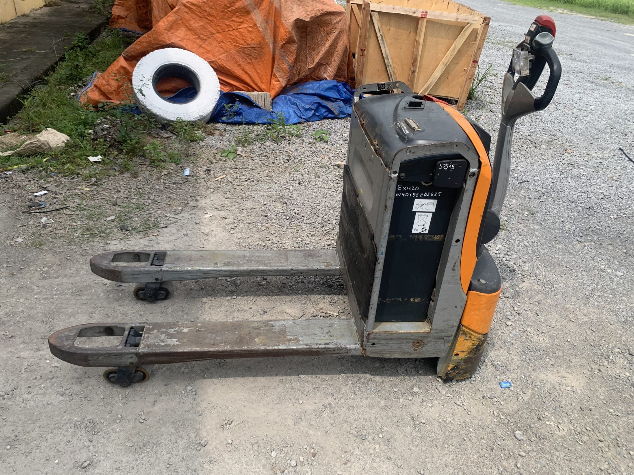 Xe nâng tay điện EXU 20 W40155H03635 Thanh Lý